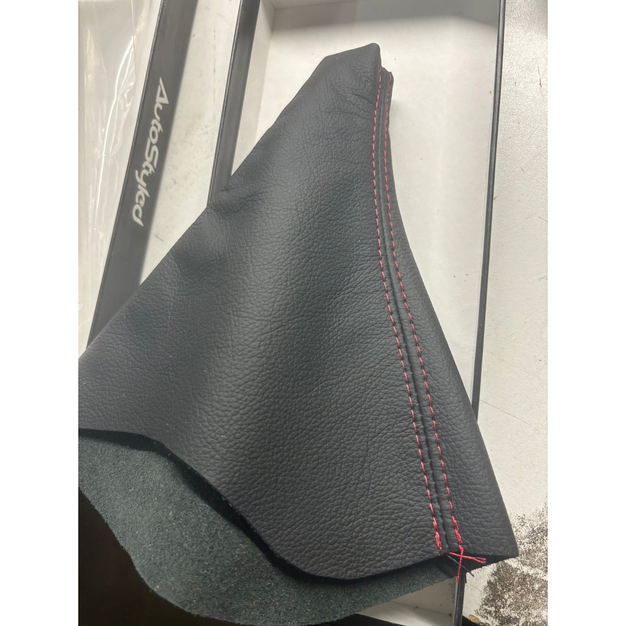 Clearance / OPENBOX AutoStyled Black Leather E-Brake Boot w/Red Stitch ...